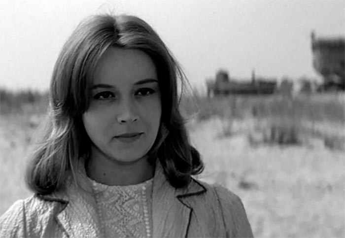 Фильм «Бегущая по волнам» (1967) - сюжет, актеры и роли, кадры из фильма
