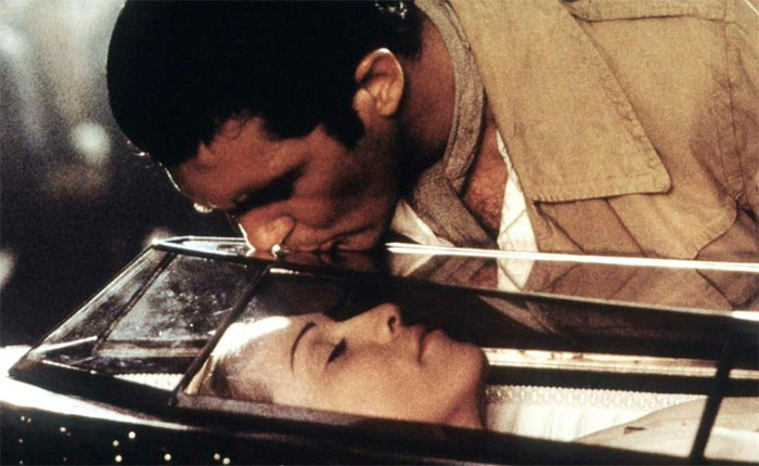 Фильм «Эвита» (1996) - сюжет, актеры и роли, кадры из фильма