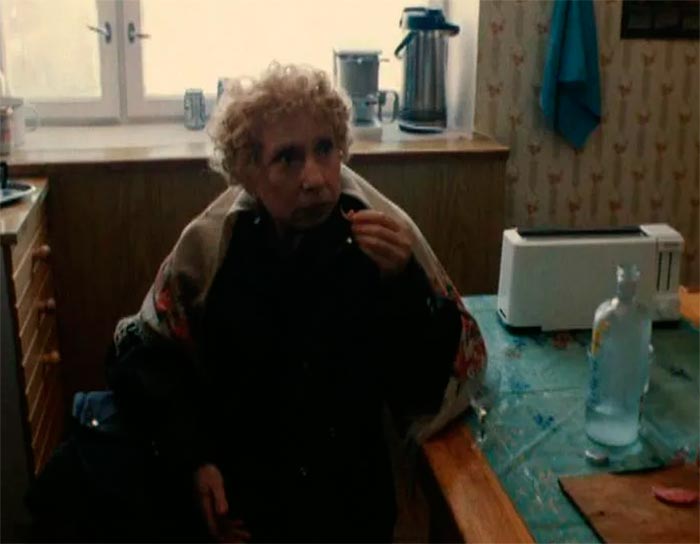 Фильм «Курочка Ряба» (1994) - сюжет, актеры и роли, кадры из фильма