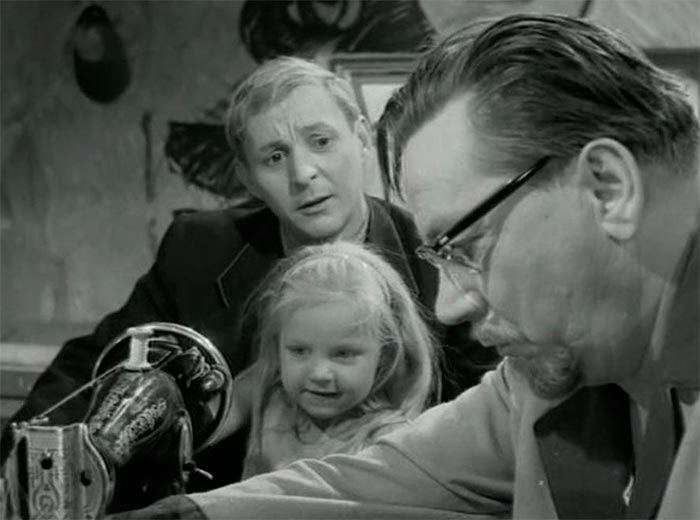 Фильм «Полустанок» (1963) - сюжет, актеры и роли, кадры из фильма