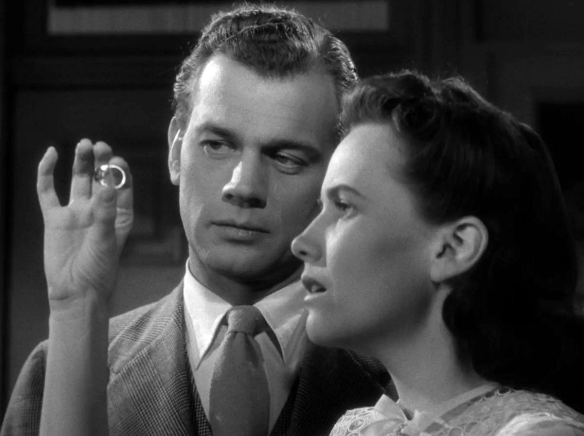 Фильм «Тень сомнения» (1943) - сюжет, актеры и роли, кадры из фильма
