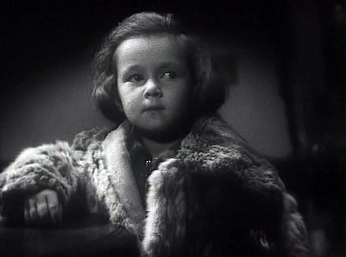 Фильм «Жила-была девочка» (1944) - сюжет, актеры и роли, кадры из фильма